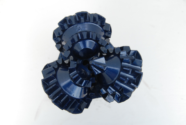 TRI-CONE DRILL BITS - ROLLER CONE BITS 3" 4" 6" 8" tungsten carbide ...