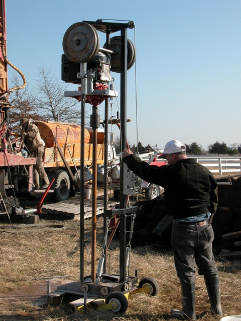 portable well drilling water drill small drill rig man portable drill ...